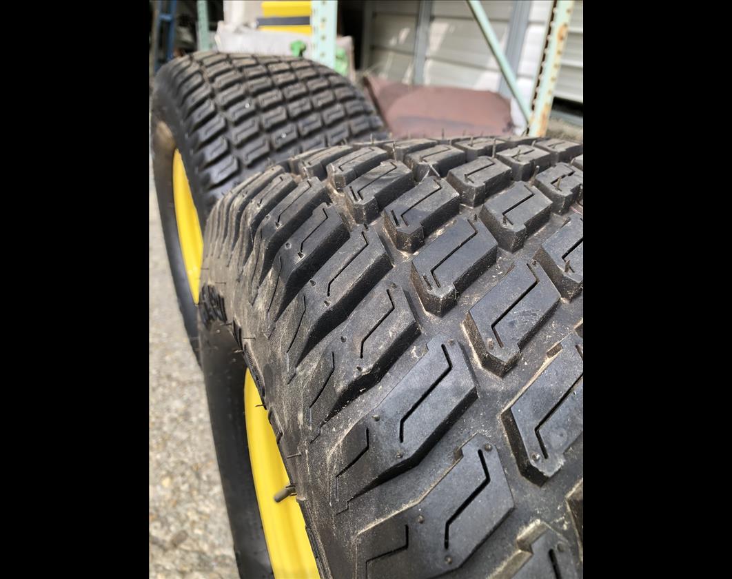 John Deere - WHEELS - (504352) - James River Equipment