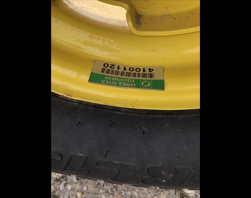 John Deere - WHEELS - (504352) - James River Equipment
