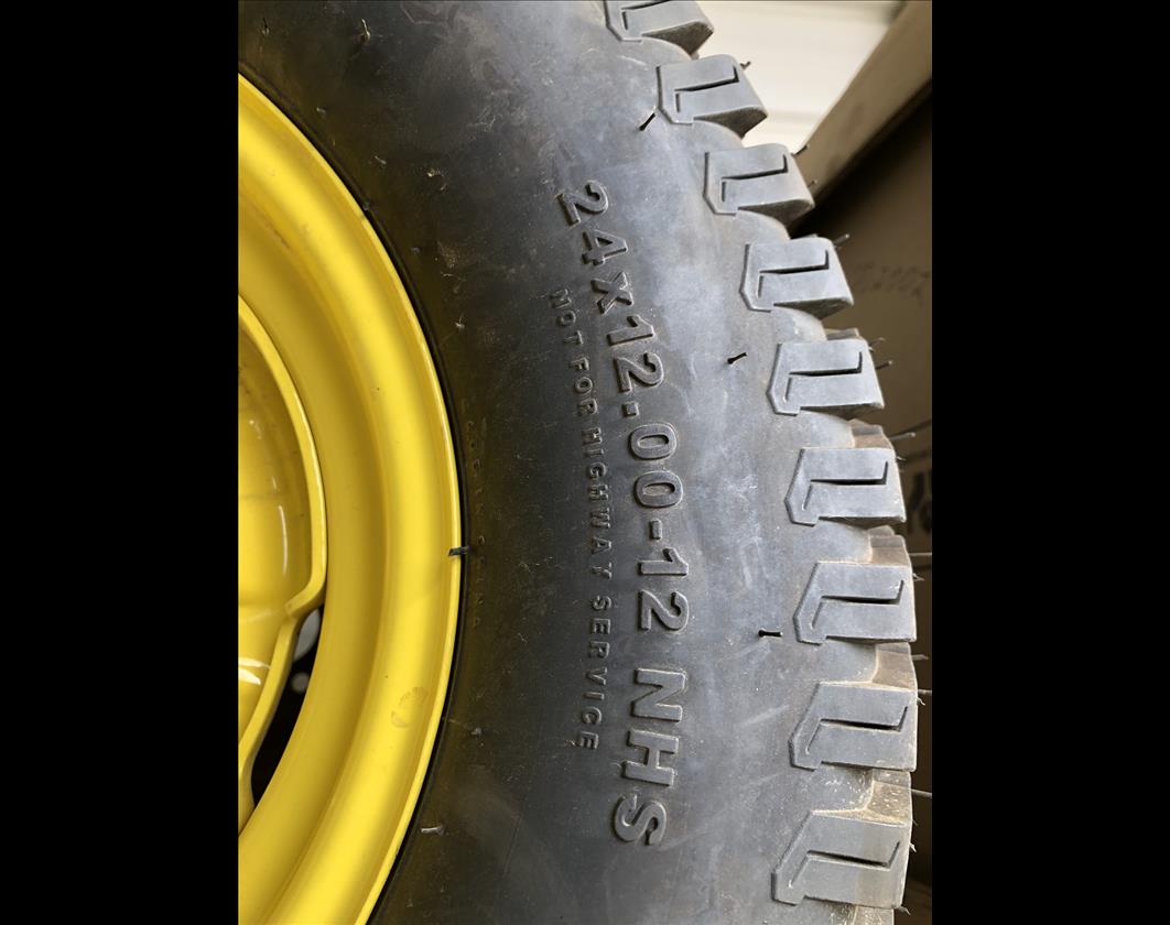John Deere - WHEELS - (504352) - James River Equipment