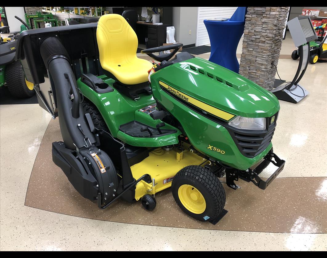 John Deere - X590 - (527698) | James River Equipment
